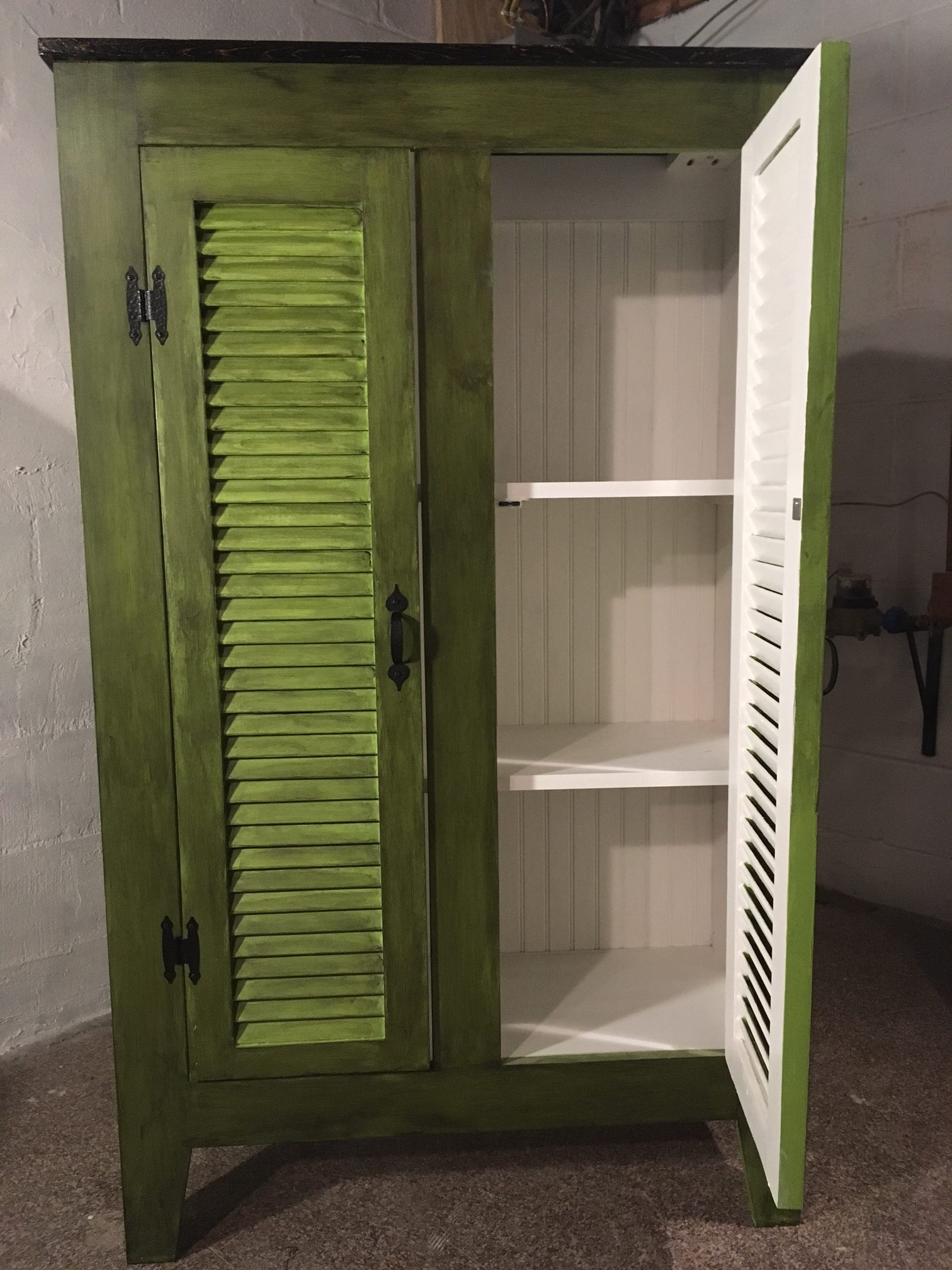 Custom storage cabinet – Coyote Creek